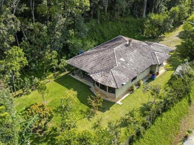 Chácara para Venda em Quatro Barras, 3 dormitórios, 1 suíte, 2 banheiros, 10 vagas