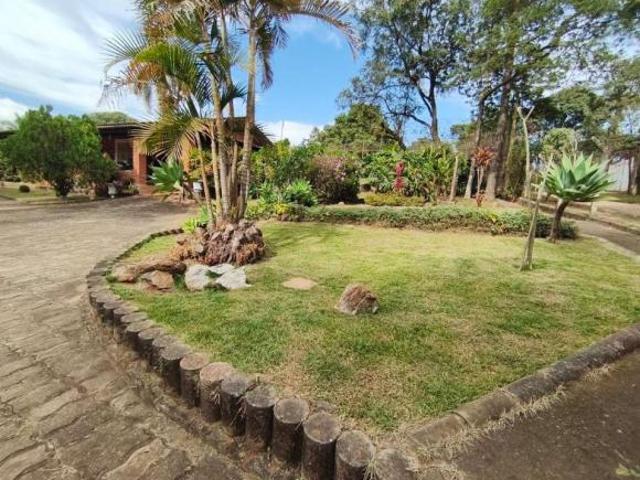 Chácara para venda em Recanto Dos Dourados de 322.00m² com 4 Quartos, 1 Suite e 6 Garagens