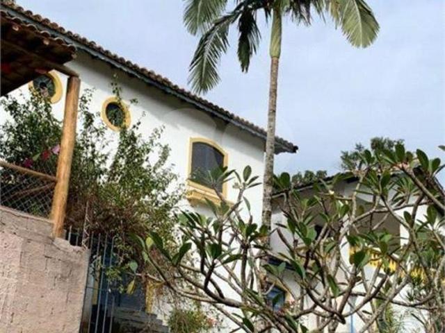 Chácara para venda em Recanto Dos Palmares de 300.00m² com 3 Quartos, 3 Suites e 7 Garagens