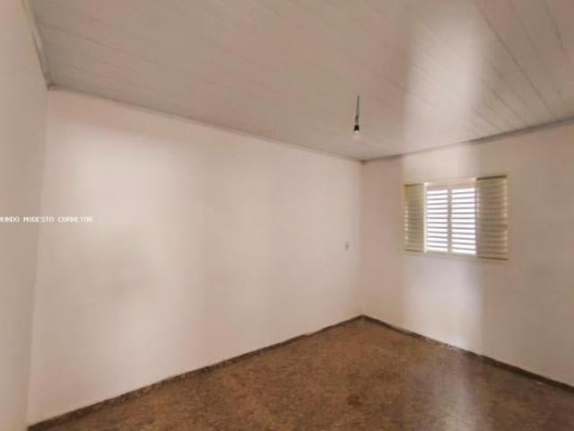 Chácara para Venda em Toledo, Pereiras, 2 dormitórios, 1 banheiro, 2 vagas