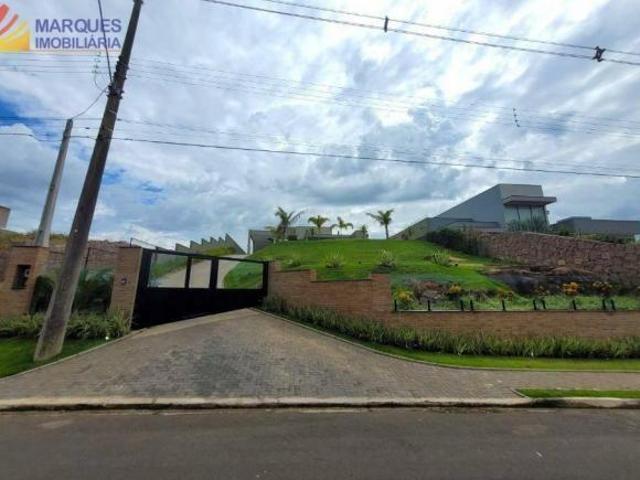 Chácara para venda em Terras De Itaici de 261.00m² com 3 Quartos, 3 Suites e 8 Garagens
