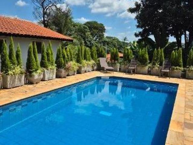 Chácara para venda em Terras De Itaici de 300.00m² com 3 Quartos, 1 Suite e 2 Garagens