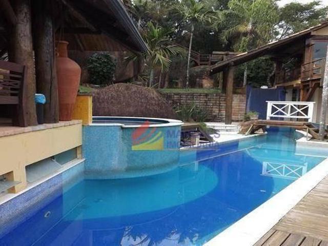 Chácara para venda em Vale Das Laranjeiras de 1600.00m² com 4 Quartos, 4 Suites e 24 Garagens