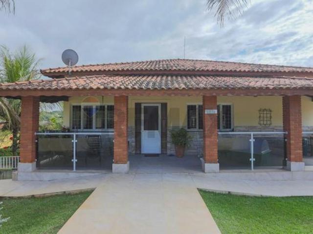 Chácara para venda em Vitassay de 613.00m² com 5 Quartos, 3 Suites e 6 Garagens