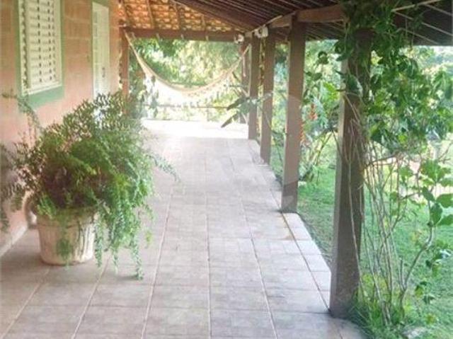 Chácara para venda em Vivendas Do Engenho D Água de 1000.00m² com 3 Quartos, 1 Suite e 4 Garagens