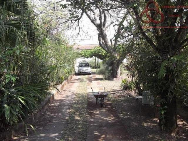 Chácara para venda em Ville Saint James I de 128.00m² com 2 Quartos e 6 Garagens