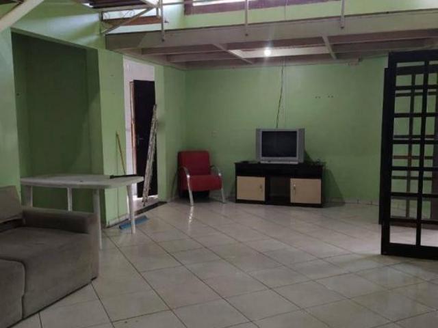 Chácara para venda em Ville Saint James I de 250.00m² com 3 Quartos, 2 Suites e 4 Garagens