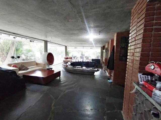 Chácara para venda possui 611 metros quadrados com 4 quartos