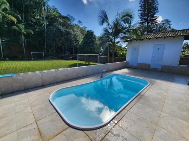 CHÁCARA PERFEITA PARA MORADIA E LAZER EM MOGI DAS CRUZES SP! PORTEIRA FECHADA!