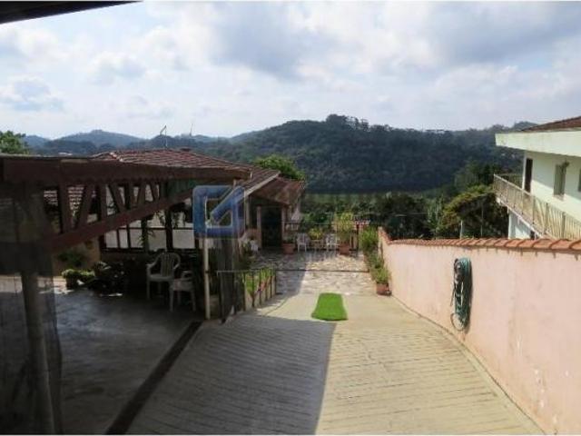 Chácara Rural com 4 Dormitórios, Piscina e Playground em Riacho Grande – São Bernardo do Campo