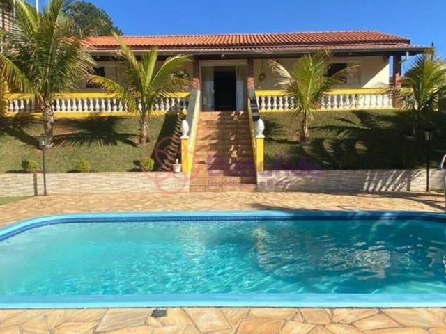 Chácara Rural em Jarinu Pinhal – 3 Quartos, Piscina, Mobiliada