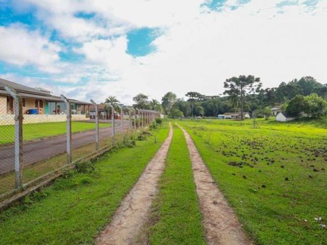 CHÁCARA RECREATIVA COM ASFALTO NO UMBARÁ