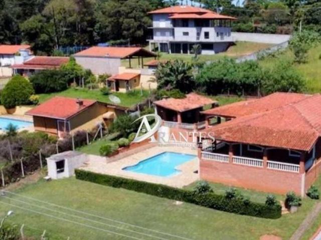 Chácara com 4 dormitórios à venda, 1368 m² por R$ 885.000,00 Chácaras Fernão Dias Atibaia/SP