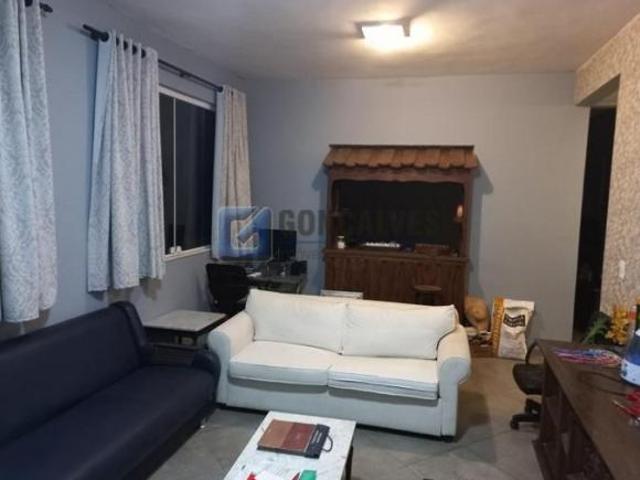 Chácara Residencial à Venda em Botujuru, São Bernardo do Campo – 2 suítes, 5 vagas