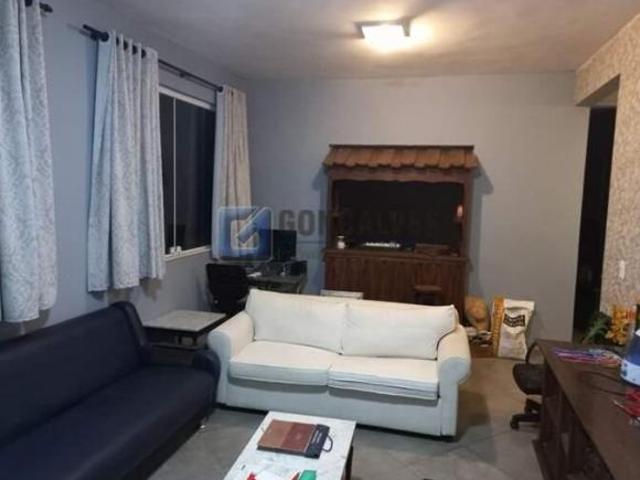 Chácara Residencial à Venda em Botujuru, São Bernardo do Campo – 2 suítes, 5 vagas