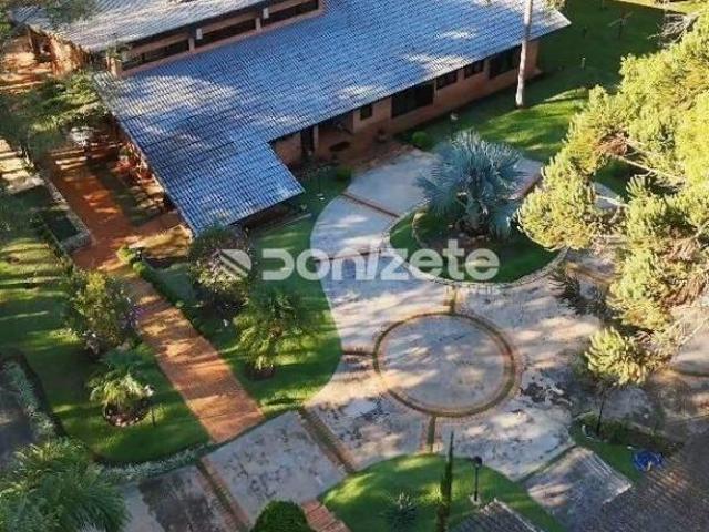 Chácara residencial em Ibiúna Piratuba/Paruru com 3 suítes, varanda gourmet e 15 vagas