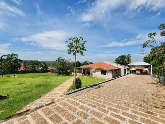 Chácara Residencial / Vale das Laranjeiras/ Indaiatuba SP