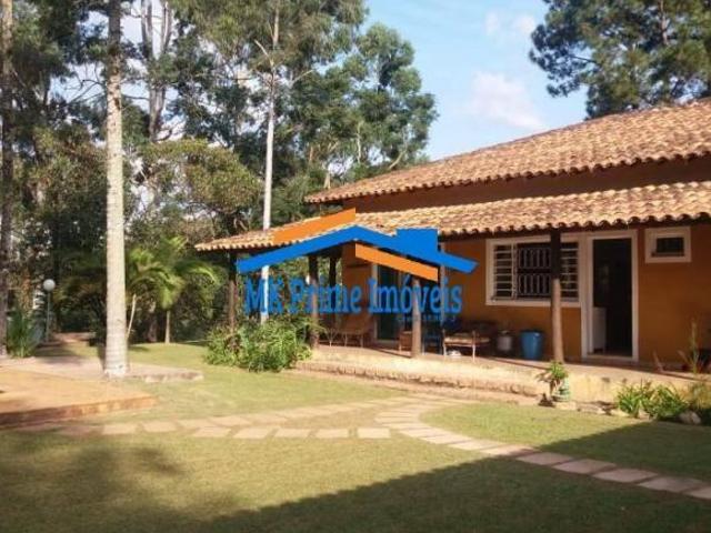 Chácara Santa Hortência, possui 24.000 m²,à uma hora de São Paulo