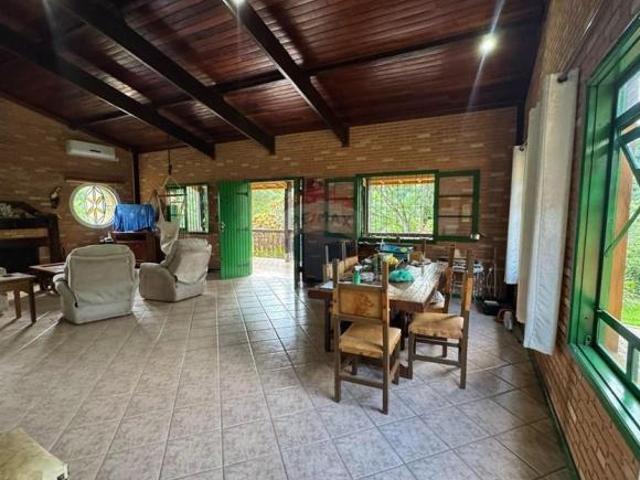 Chácara Santa Isabel 5.000m² l Condomínio Fechado l 5 Quartos l 5 banheiros