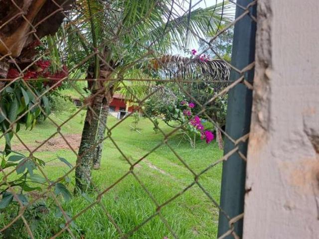 Chácara Santa Joana em terreno de 6.358,74 m² Santa Branca/SP