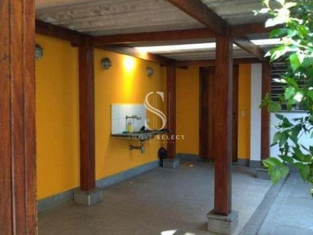 Chácara Santo Antônio Casa Sobrado à venda de 120m² na de 150m² com 2 dormitórios e 3 vagas