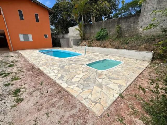 Chácara / sítio com 3 quartos para alugar na Rua Humberto Cereser, Ville Saint James II, Campo Limpo Paulista