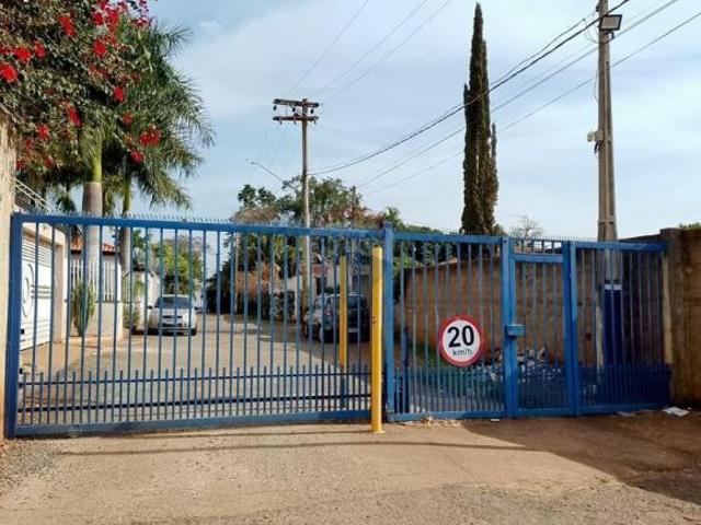 Chácara / Sítio / Fazenda Venda Cosmópolis, São Paulo Fazenda/Sítio com 2 Quartos, 1 Suíte, Sal
