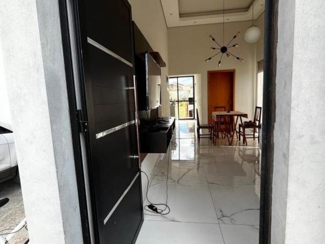 Chácara térrea com 3 suítes à venda, 106m² por R$ 650.000 — Condomínio Ecopark — Ta