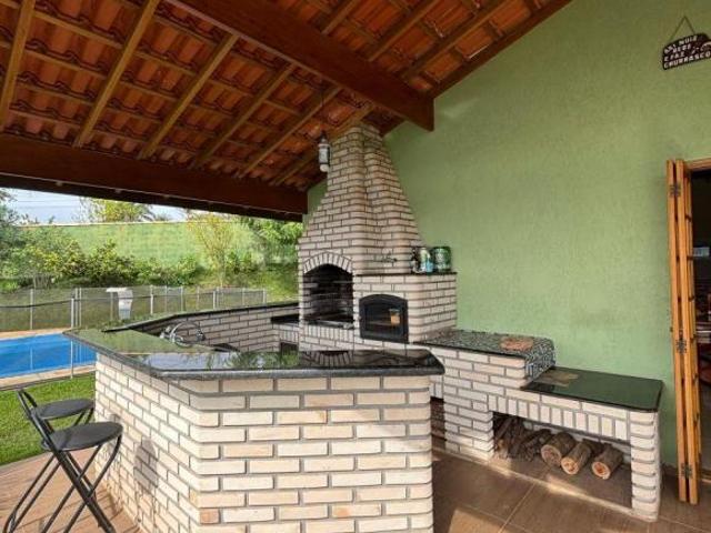 CHÁCARA TÉRREA COM VISTA PARA REPRESA IGARATÁ