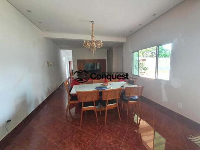 Chácara toda murada 1.300m² Casa 02 Quartos Bairro Morro Redendo Contagem