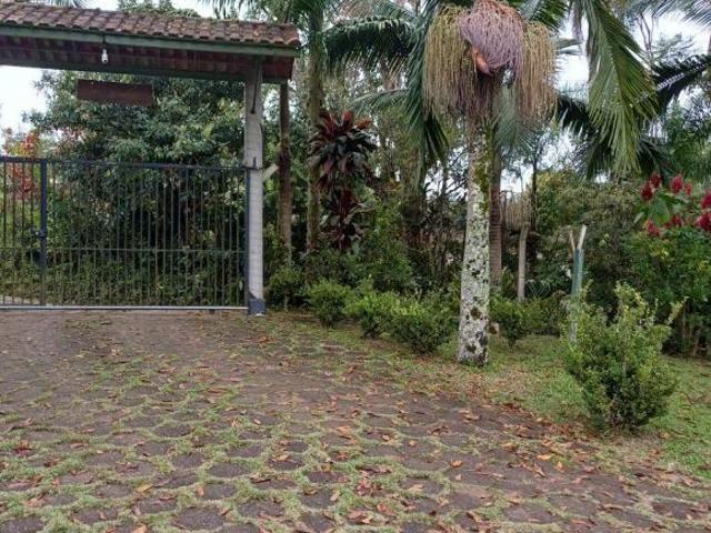CHÁCARA TODA PLANA / SÃO LOURENÇO DA SERRA