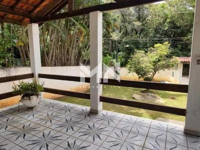 Chácara venda, 3 quartos, condomínio Chácaras Florida 235m²
