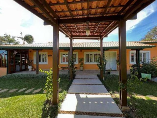 Chácara Vianna TÉRREA! 5 dorms, grande salão envidraçado, piscina e quadra p.