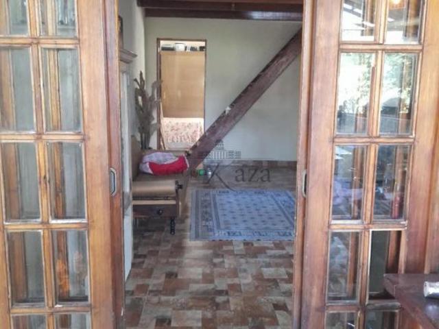 Chácara Vila São Geraldo 2 Dormitórios 200m²