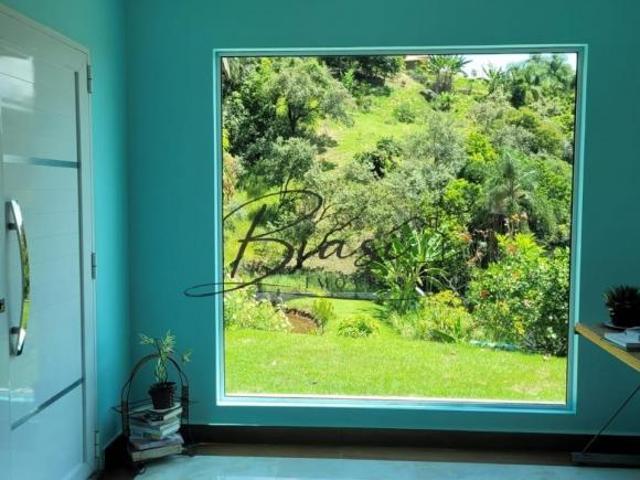 Chácara 04 Dormitórios Piscina 20.000m² Santa branca SP