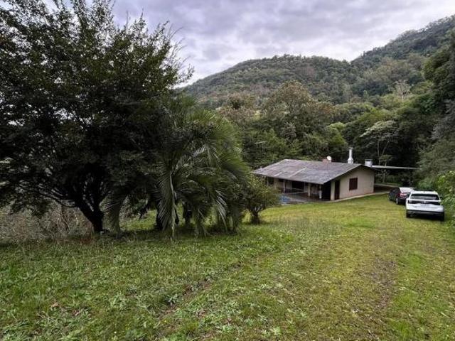 Chácara | 02 Dormitórios | Galópolis