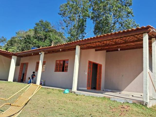 Chácara 03 dormitórios em Mogi das Cruzes