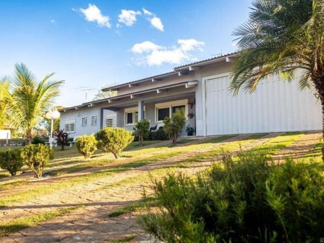 Chácara 1540m² — Portal do Cerrado/Bela Vista de Goiás com piscina