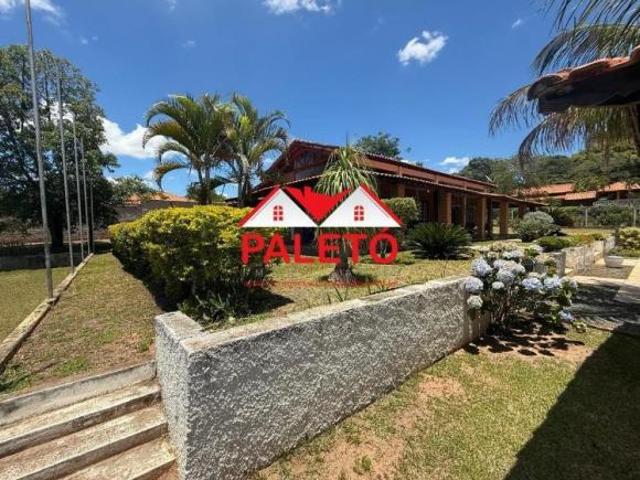 Chácara 1800 m² com piscina a venda na cidade de Bofete interior de SP, Condomínio Portal das Colina