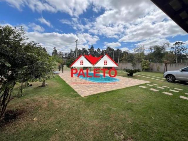 Chácara 1000 m² com 4 dormitórios e piscina a venda no Loteamento Prmavera na cidade de Porangaba in