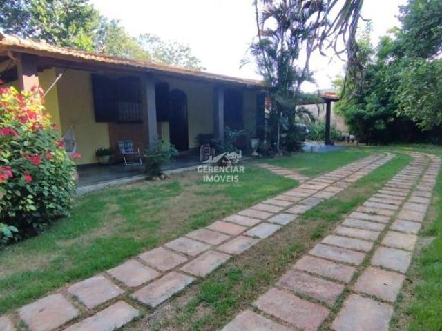 Chácara 10.000m² com linda casa, pomar e ótima localização em Para de minas!