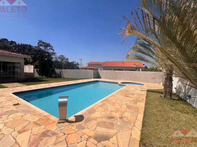 Chácara 1200 m² condomínio fechado a venda na cidade de Porangaba interior de SP, Fazenda Victória