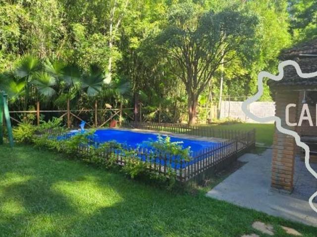 CHÁCARA 1213.88M² NO ASFALTO, PRÓXIMA AO CENTRO DE MONTEIRO LOBATO!
