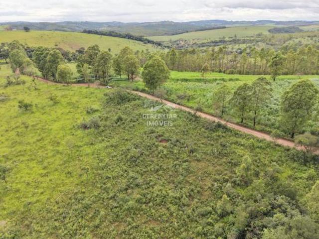 CHACARA 1.000m² PROXIMO A CACHOEIRA EM ITATIAIUÇU MG