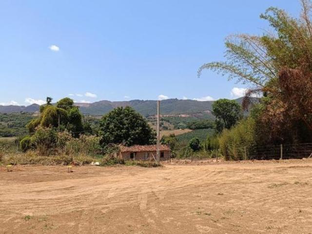Chácara 1.1333m² em Serra Azul Mateus Leme/MG, com excelente localização!