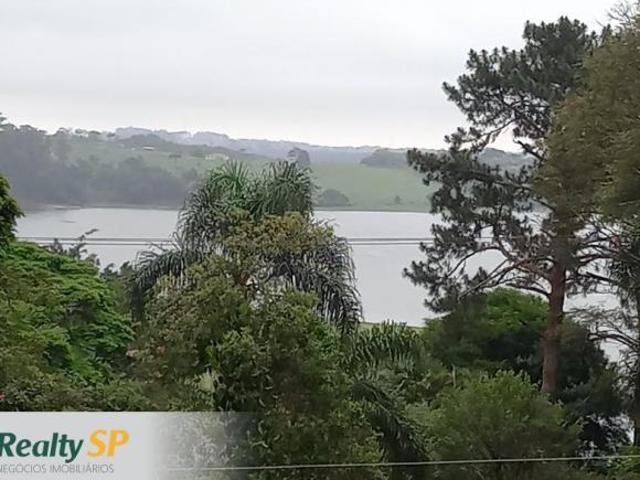 CHÁCARA 1.422m² / CONDOMÍNIO FECHADO / VISTA DA REPRESA GUARAPIRANGA / 4 VAGAS