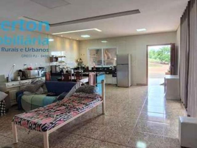 Chácara 20.000m2 com reserva averbada Cruzeiro dos Peixotos. Casa 03 quartos sendo 01 suíte, sal