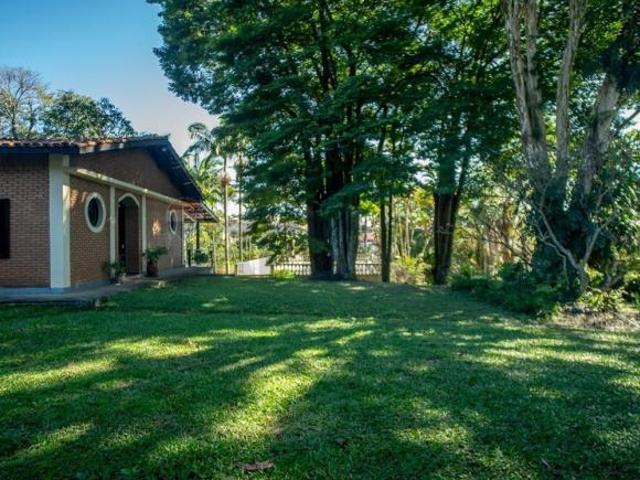 Chácara 3 dormitórios à venda, 430m² AC R$1.259.900,00 Jd. Estância Brasil Atibaia/SP