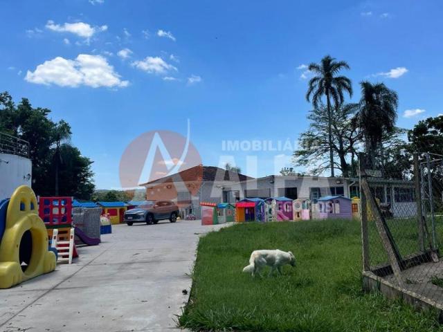 Chácara 3 Dormitórios excelente oportunidade de investimento Parque Santa Rita de Cássia Cotia/SP