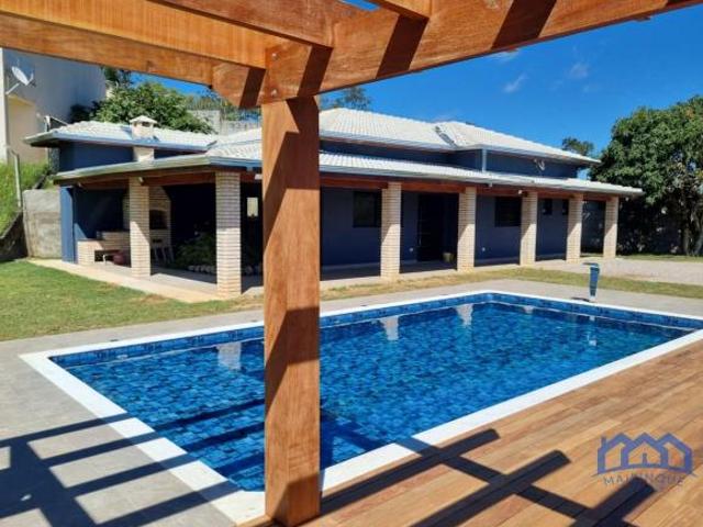 Chácara 3 Quartos e 4 banheiros à Venda, 1.200 m² por R$ 1.200.000 Cód. ch2686
